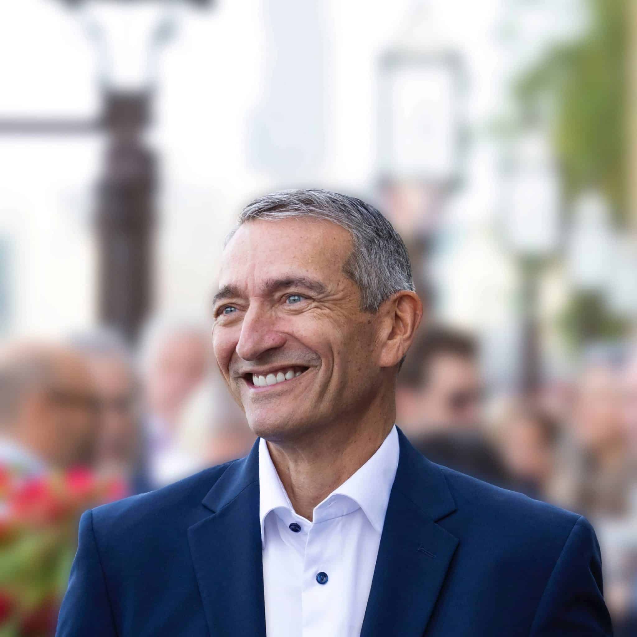 Stephen Miron to step down as Group CEO of Global - Radiocentre